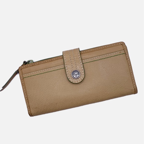 Fossil | Bags | Fossil Beige And Green Leather Retro 7s Flowers Long ...